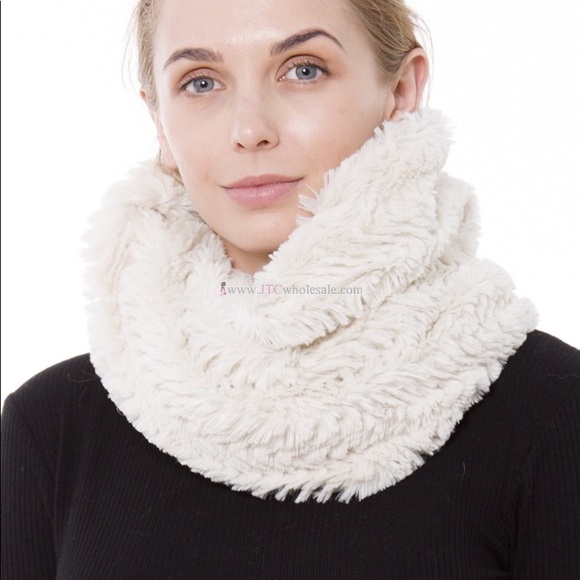 Accessories | Fluffy Scarf | Poshmark